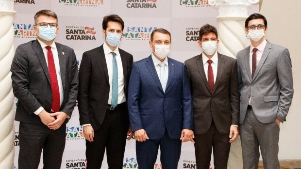 Três novos procuradores do Estado tomam posse em SC