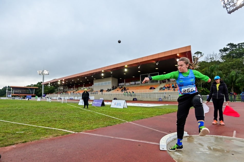 Atletismo: Paratleta de Blumenau bate recorde brasileiro na última ...