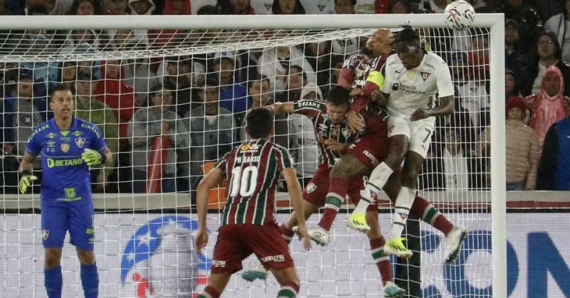 Futebol: LDU bate Fluminense na Recopa Sul-Americana Futebol: LDU bate Fluminense na Recopa Sul-Americana